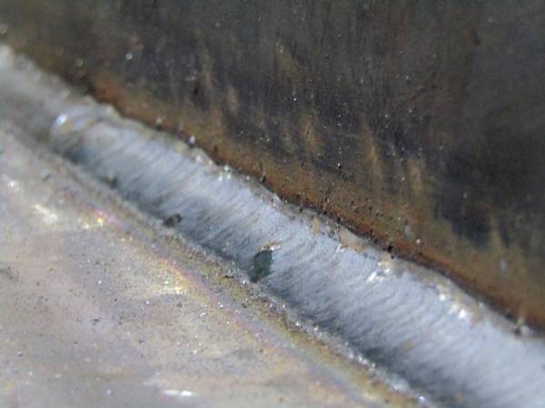 Volum av kilsveis. Oppgåve 14 og 15. - Aschehoug Univers